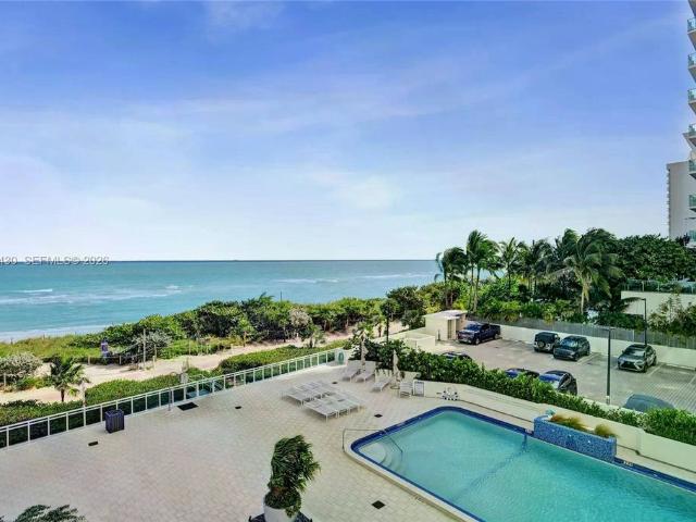2 bedroom luxury House for sale in Miami Beach, Florida