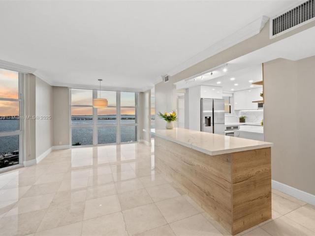 2 bedroom luxury House for sale in Miami, Florida