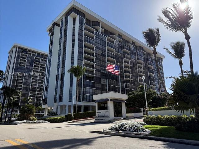 2 bedroom luxury House for sale in Miami, Florida