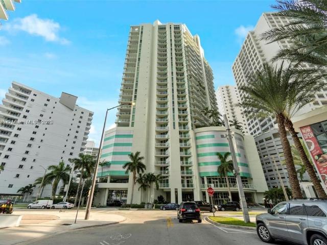 2 bedroom luxury House for sale in Miami, Florida