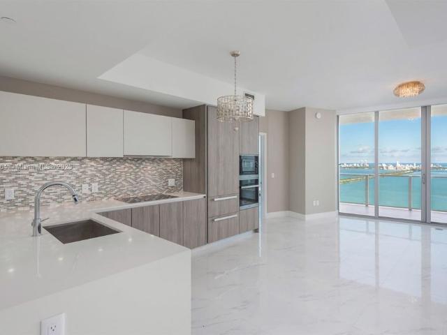 2 bedroom luxury House for sale in Miami, Florida