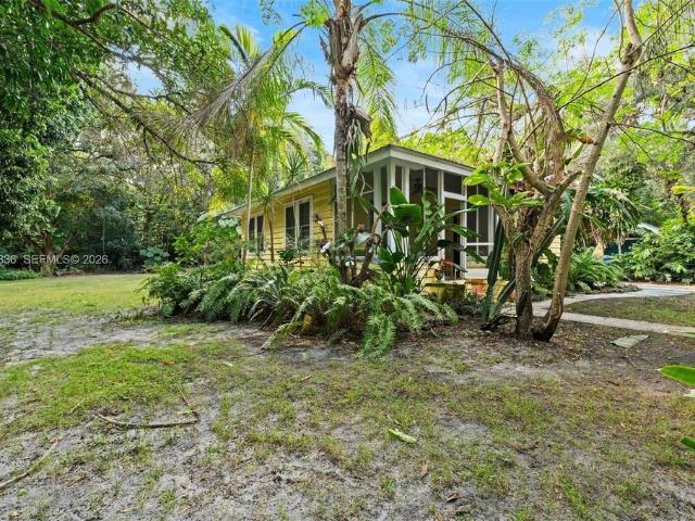 2 bedroom luxury House for sale in Miami, Florida