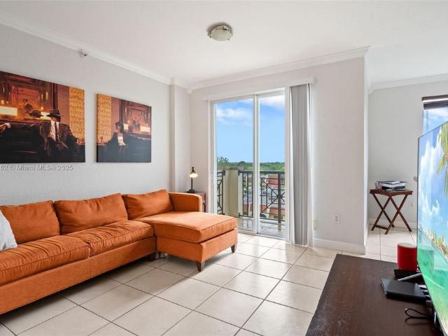 2 bedroom luxury House for sale in Miami, United States