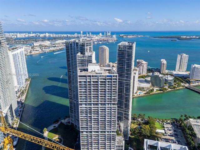 2 bedroom luxury House for sale in Miami, United States