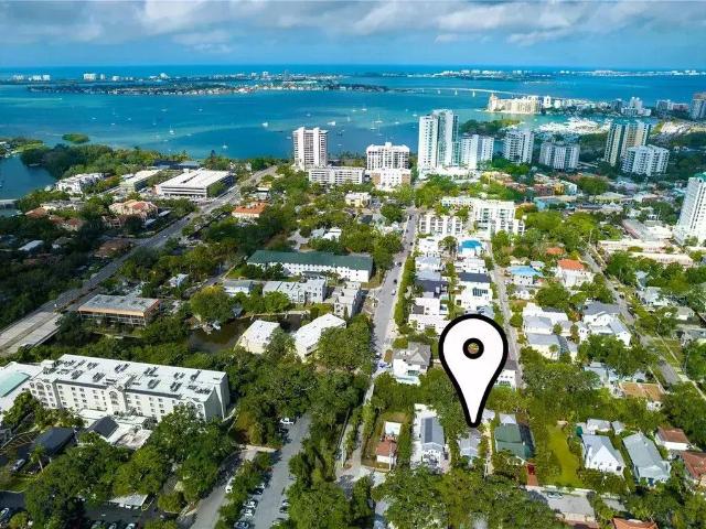 2 bedroom luxury House for sale in Sarasota, Florida