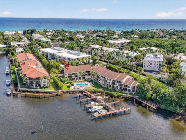 2 bedroom luxury Townhouse for sale in Delray Beach, Florida