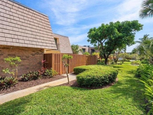 2 bedroom luxury Townhouse for sale in Jupiter, United States