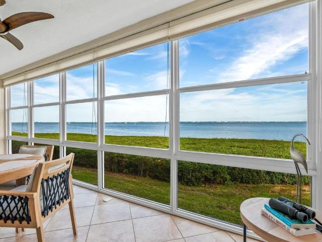 2 bedroom luxury Townhouse for sale in Longboat Key, Florida