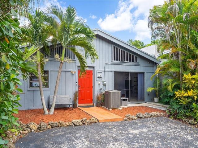 2 bedroom luxury Townhouse for sale in Miami, United States