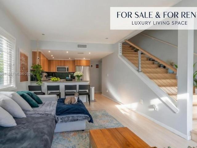 2 bedroom luxury Townhouse for sale in Miami Beach, Florida