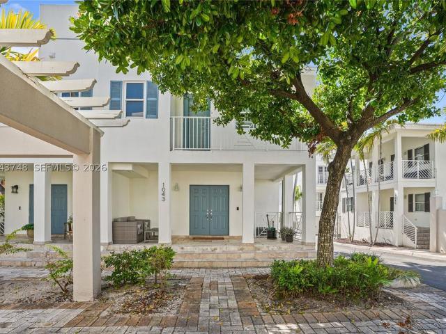 2 bedroom luxury Townhouse for sale in Miami, Florida