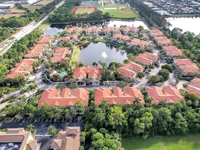 2 bedroom luxury Townhouse for sale in Palm Beach Gardens, Florida