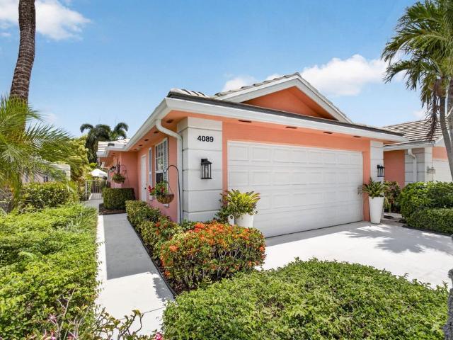 2 bedroom luxury Townhouse for sale in Palm Beach Gardens, United States
