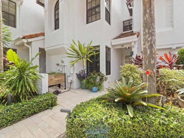 2 bedroom luxury Townhouse for sale in Palm Beach Gardens, United States