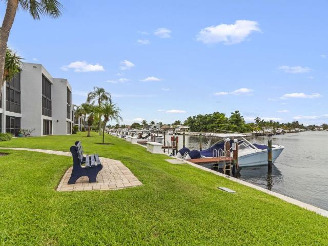 2 bedroom luxury Townhouse for sale in Pompano Beach, Florida