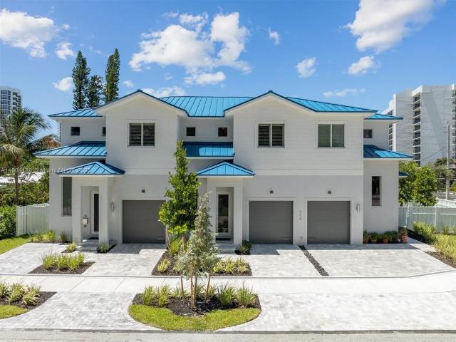 2 bedroom luxury Townhouse for sale in Pompano Beach, United States