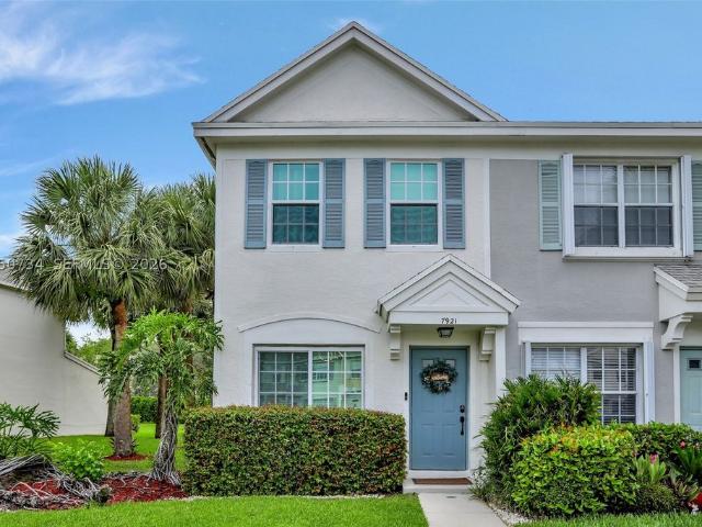 2 bedroom luxury Townhouse for rent in Tamarac, United States