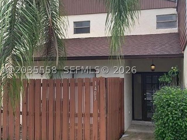 2 bedroom luxury Townhouse for rent in Wellington, Florida