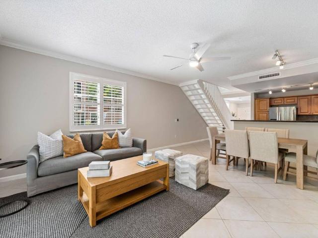 2 bedroom luxury Townhouse for rent in Wellington, Florida