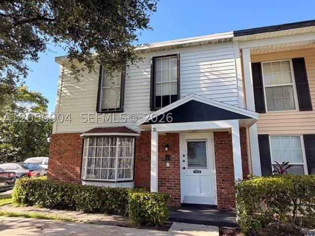 2 bedroom luxury Townhouse for rent in Wellington, United States