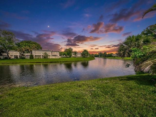 2 bedroom luxury Townhouse for rent in Wellington, United States