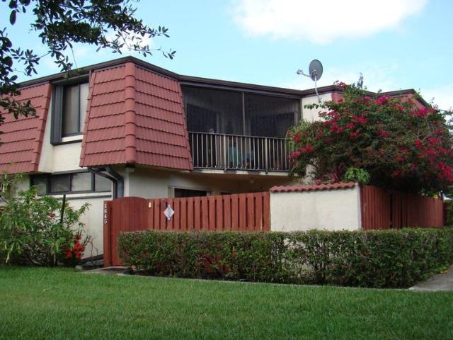 2 bedroom luxury Townhouse for rent in West Palm Beach, Florida