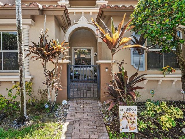 2 bedroom luxury Townhouse for rent in West Palm Beach, United States