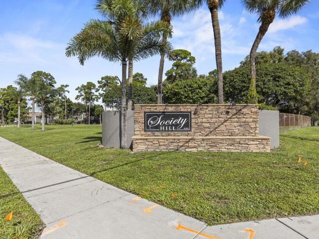 2 bedroom luxury Townhouse for rent in West Palm Beach, United States