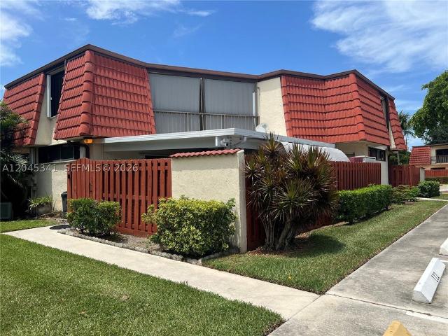 2 bedroom luxury Townhouse for rent in West Palm Beach, United States