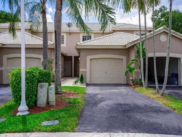2 bedroom luxury Townhouse for rent in Weston, Florida