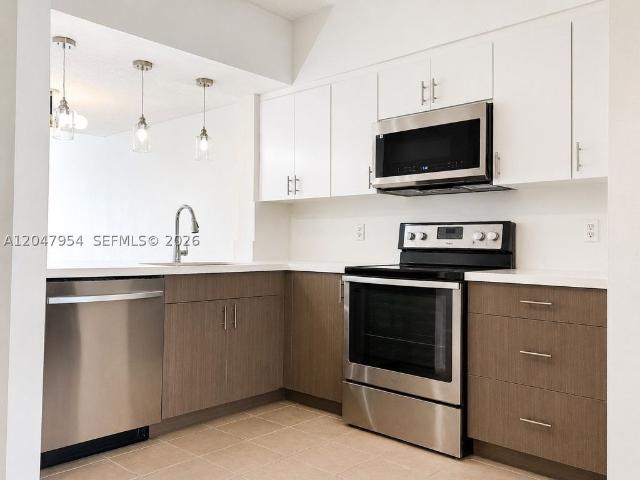 2 bedroom luxury Townhouse for rent in Weston, United States
