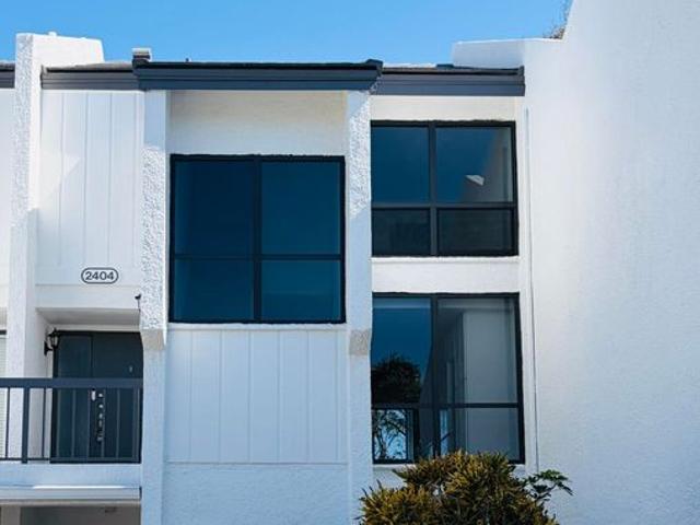 2 bedroom luxury Townhouse for rent in Boca Raton, Florida