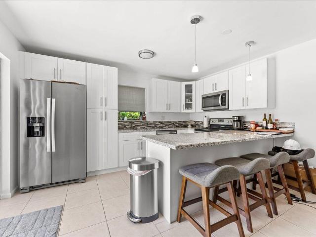 2 bedroom luxury Townhouse for rent in Boca Raton, Florida