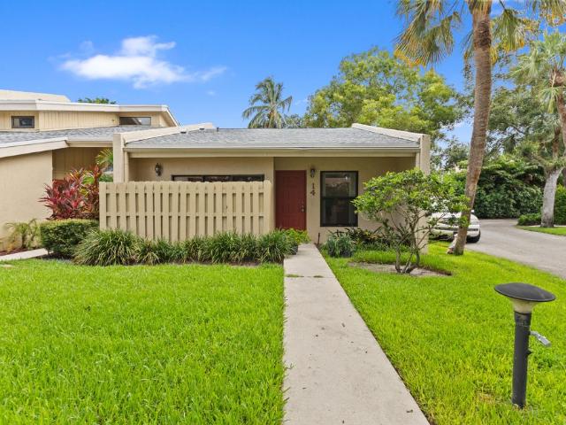 2 bedroom luxury Townhouse for rent in Boca Raton, United States