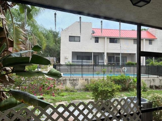 2 bedroom luxury Townhouse for rent in Boca Raton, United States