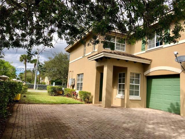 2 bedroom luxury Townhouse for rent in Boynton Beach, Florida