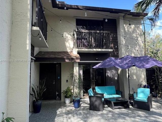 2 bedroom luxury Townhouse for rent in Coconut Creek, Florida