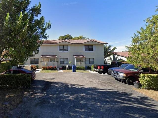2 bedroom luxury Townhouse for rent in Coral Springs, Florida