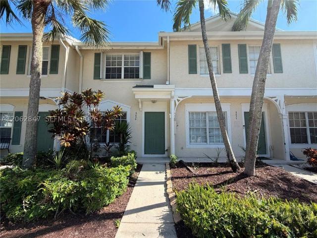 2 bedroom luxury Townhouse for rent in Coral Springs, United States