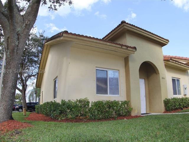 2 bedroom luxury Townhouse for rent in Cutler Bay, United States