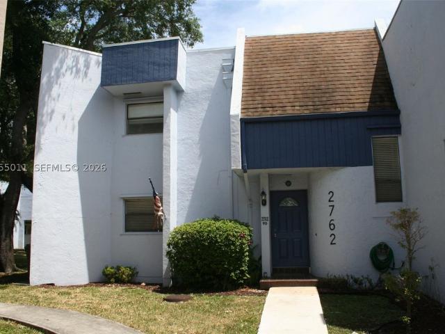 2 bedroom luxury Townhouse for rent in Davie, Florida