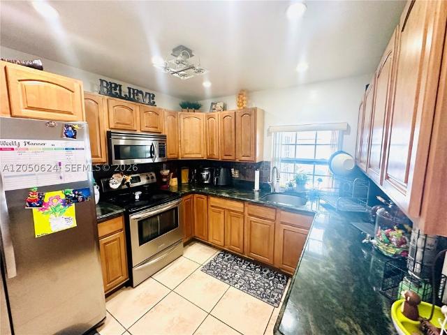 2 bedroom luxury Townhouse for rent in Hialeah, United States