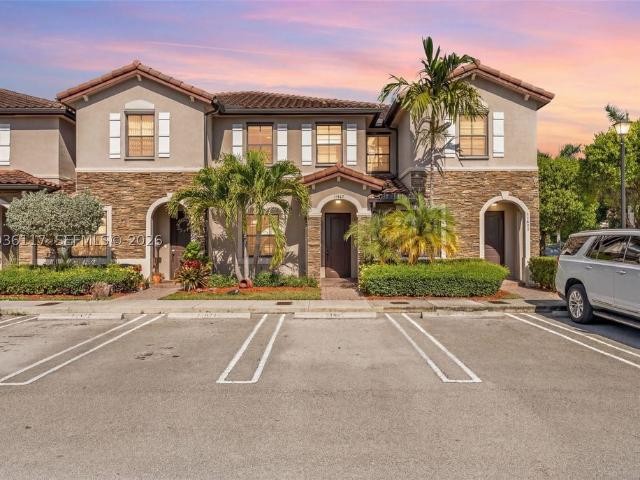 2 bedroom luxury Townhouse for rent in Homestead, United States