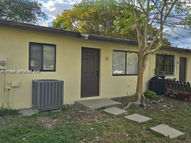 2 bedroom luxury Townhouse for rent in Homestead, United States