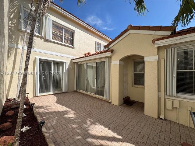 2 bedroom luxury Townhouse for rent in Hollywood, Florida