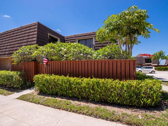 2 bedroom luxury Townhouse for rent in Jupiter, United States