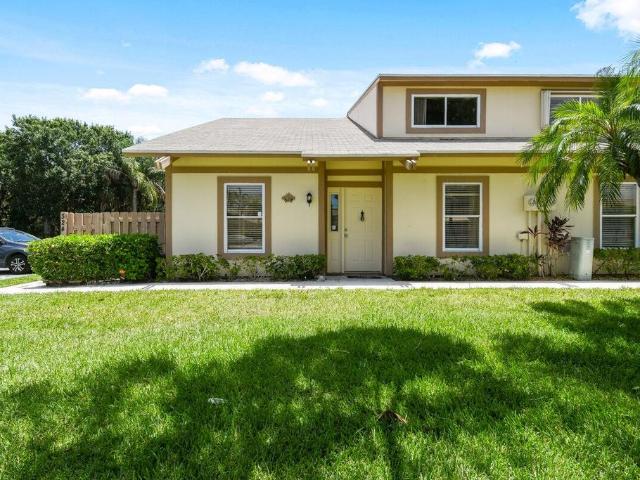 2 bedroom luxury Townhouse for rent in Jupiter, United States