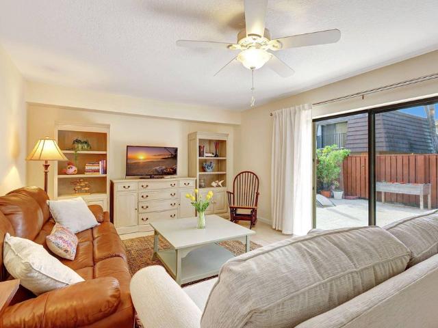 2 bedroom luxury Townhouse for rent in Jupiter, United States