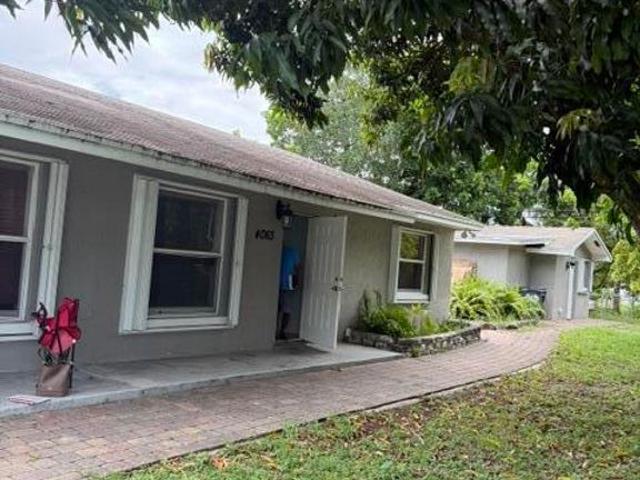 2 bedroom luxury Townhouse for rent in Lake Worth, Florida