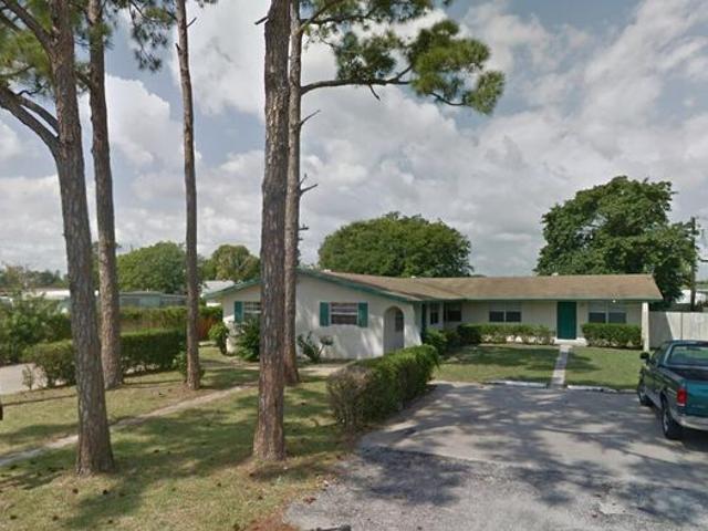 2 bedroom luxury Townhouse for rent in Lake Worth, United States